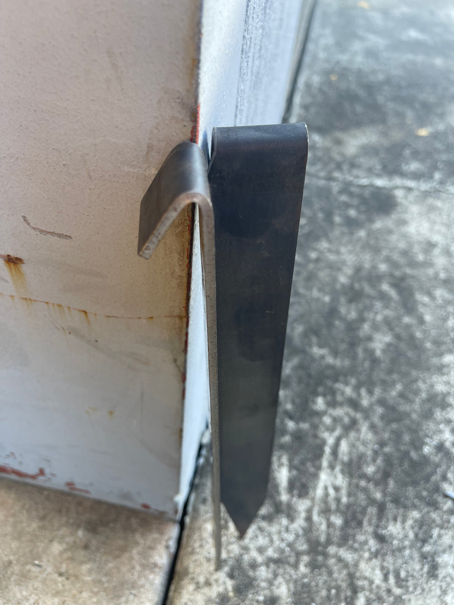 Garden Corner Pegs - Outside – Metal Trend